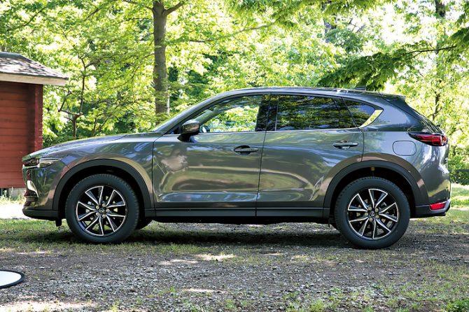 CX-5は車中泊にも対応＆マットで快適！ロングドライブにぴったりのSUVで遠出も安心 | キャンピングカー・車中泊 【BE-PAL】キャンプ、アウトドア、自然派生活の情報源ビーパル