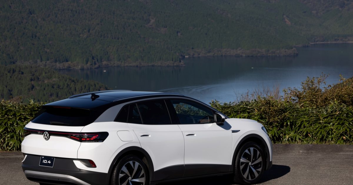 小回りが利いてたっぷり積める！フォルクスワーゲンのEV「ID.4」をレビュー | 試乗記 【BE-PAL】キャンプ、アウトドア、自然派生活の情報源ビーパル