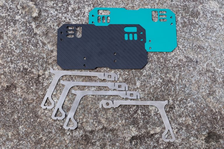 重量わずか89g!? 収納も超コンパクトな「タイニー・テーブル」が秀逸すぎた | テーブル 【BE-PAL】キャンプ、アウトドア、自然派生活の情報源ビーパル