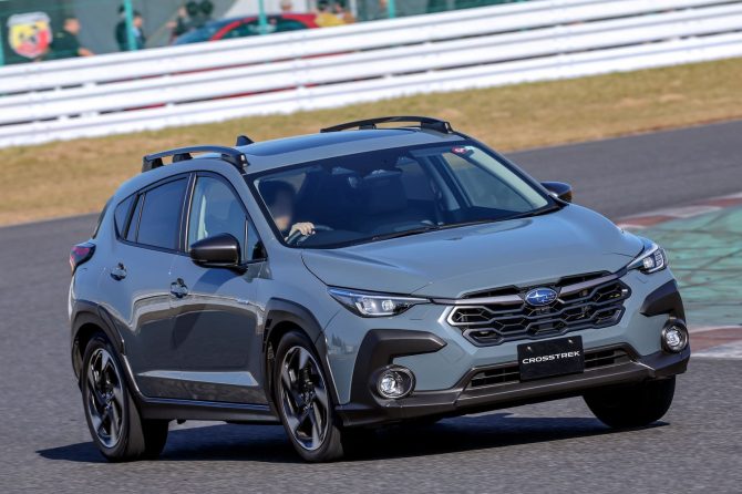 日本カー・オブ・ザ・イヤーの栄冠はプリウスに決定！BE-PAL選考委員が投票したSUVは…？ | 試乗記 【BE-PAL】キャンプ、アウトドア、自然派生活の情報源ビーパル