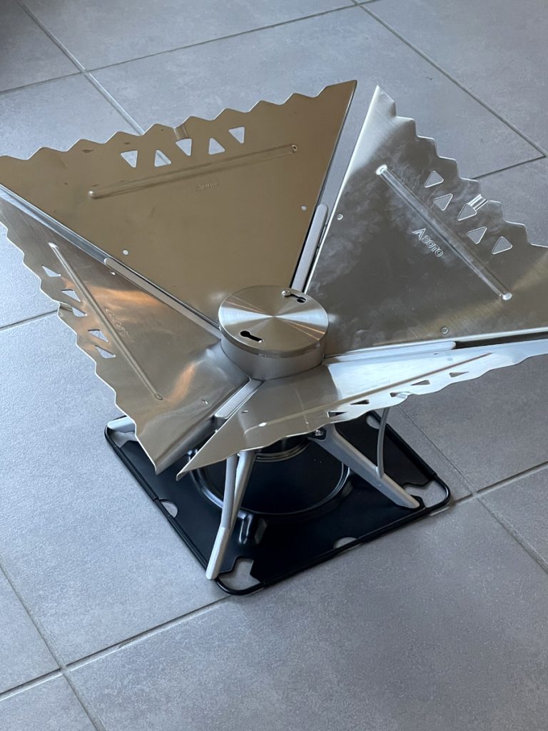 焚き火初心者でも大丈夫！SOTOの焚き火台「エアスタ」で冬キャンプを満喫してきた | 焚き火台・火おこし道具 【BE-PAL】キャンプ ...