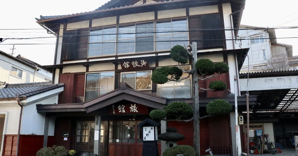 中山道で「犬神家」の宿、井出野屋旅館に泊まる | 日本の旅 【BE-PAL】キャンプ、アウトドア、自然派生活の情報源ビーパル